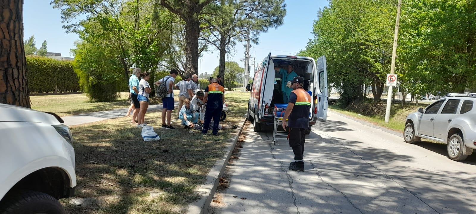 No la vio: chocó una loma de burro y terminó desparramado en el suelo