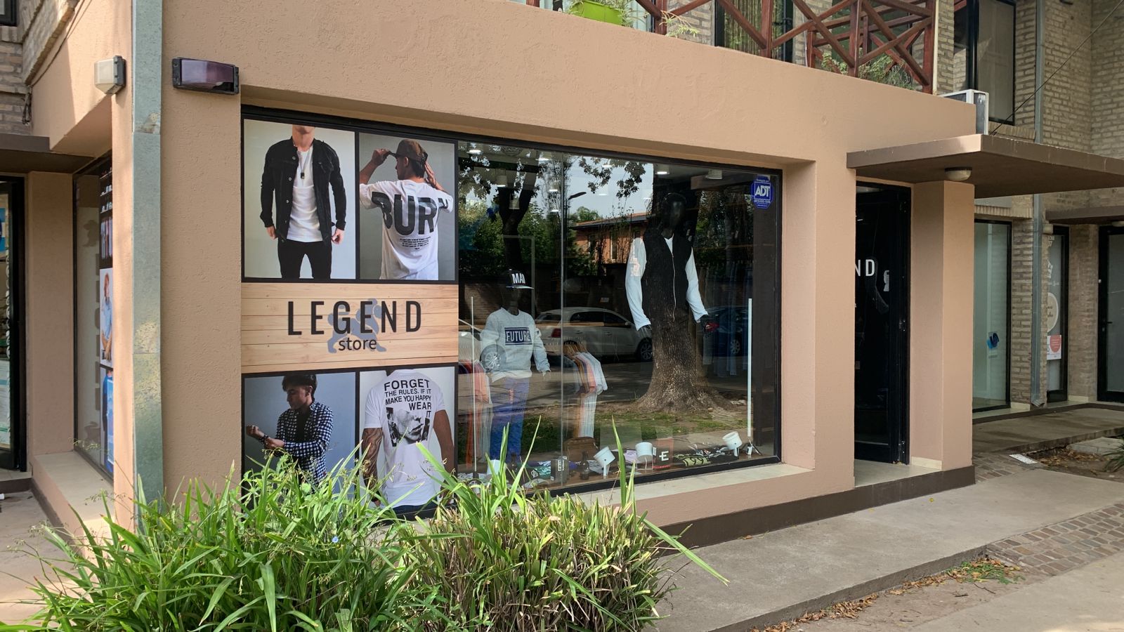 Tienen dos locales de ropa en Rosario y ahora se expanden con una nueva ...