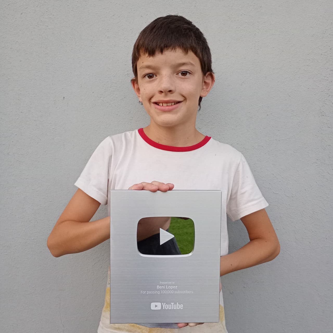 Es de Roldán, tiene 11 años y creó un canal de Youtube con 100 mil ...